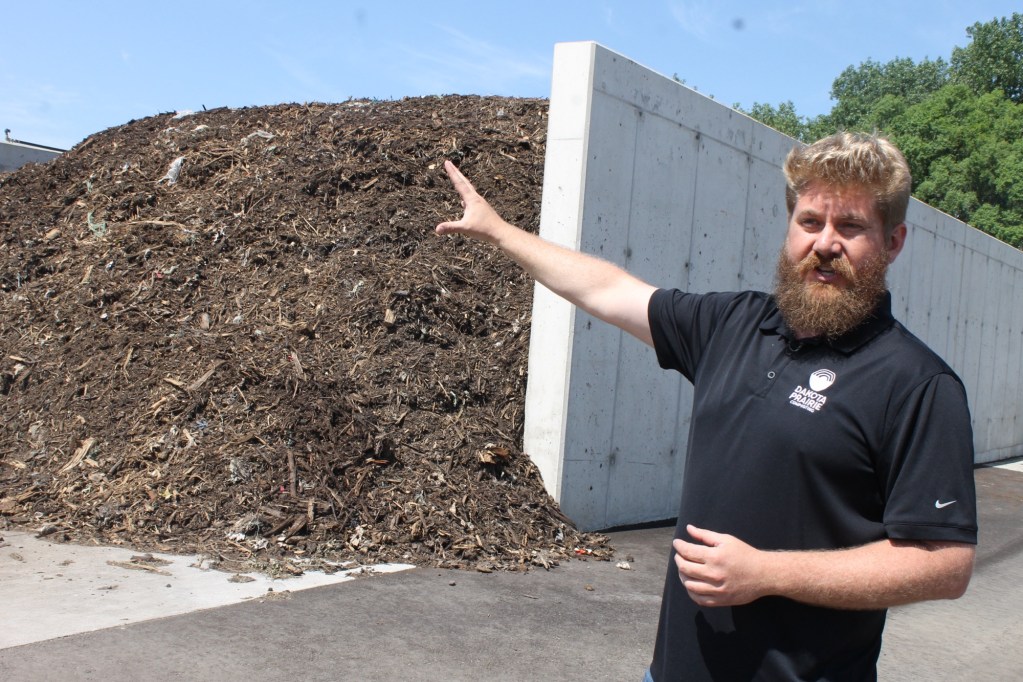 Dakota Prairie Composting Facility Opens Near Chaska – Carver County ...
