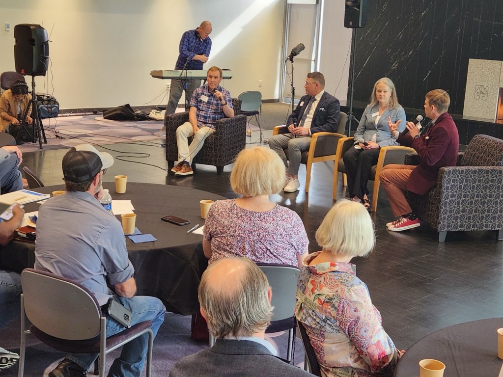 Chaska, Carver Officials Host Met Council Meeting – Carver County Local ...